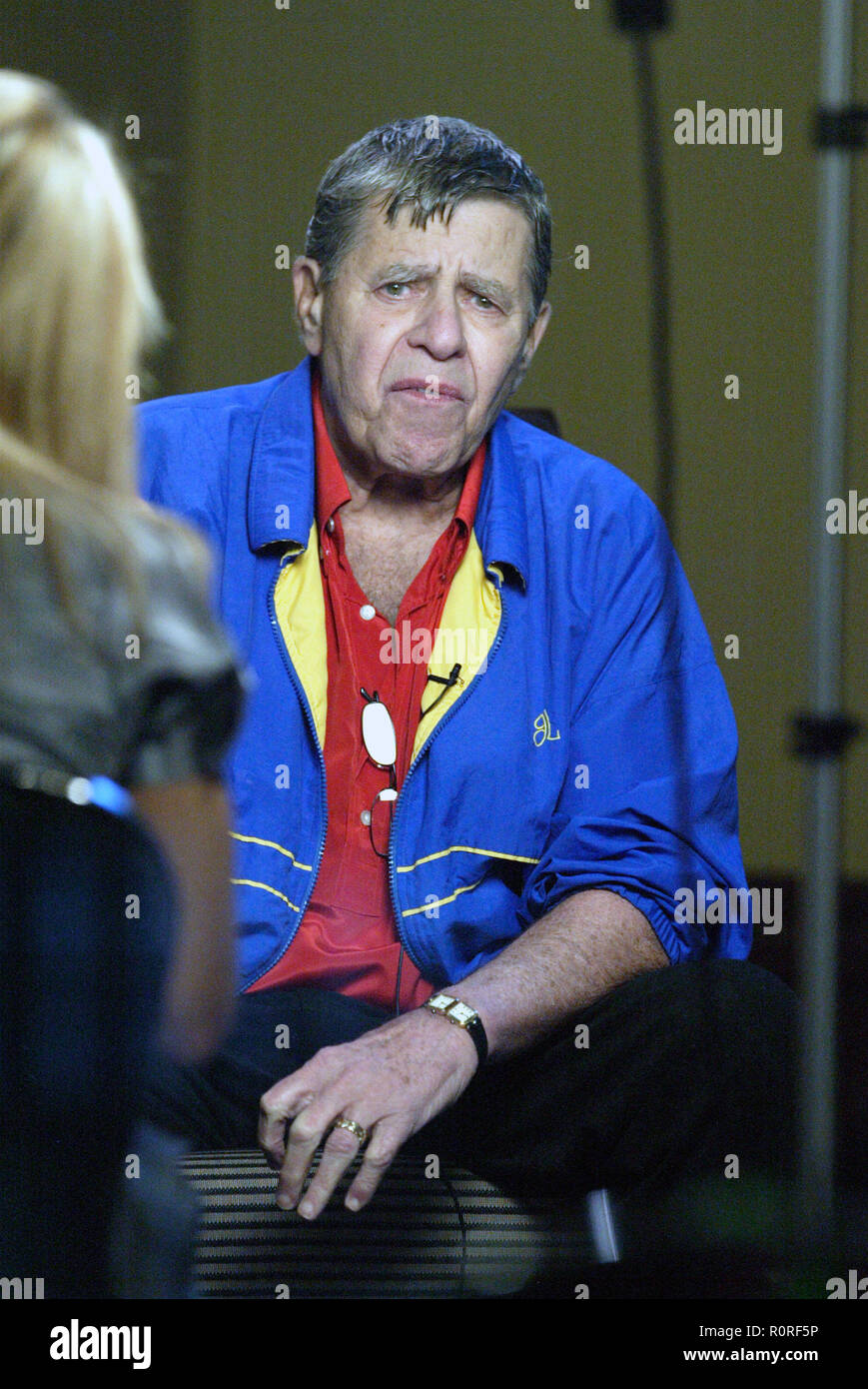 Jerry Lewis conducts a media conference at the Intercontinental Hotel ...