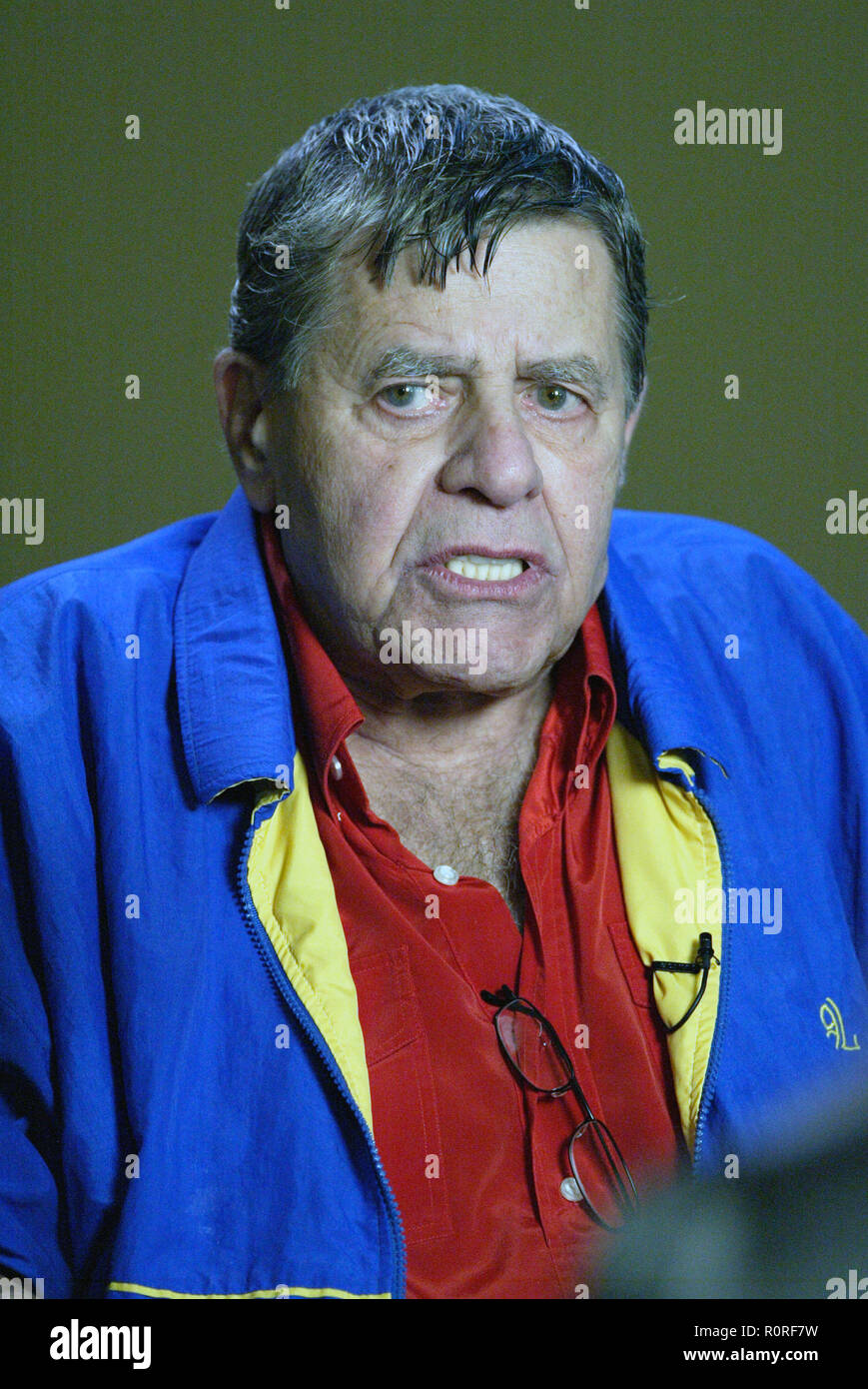 Jerry Lewis conducts a media conference at the Intercontinental Hotel ...
