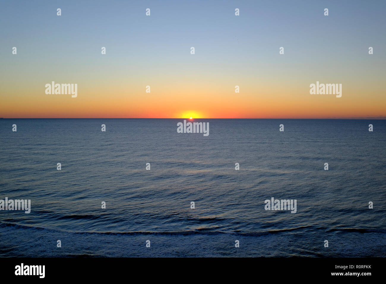 City sunrise beach hi-res stock photography and images - Alamy