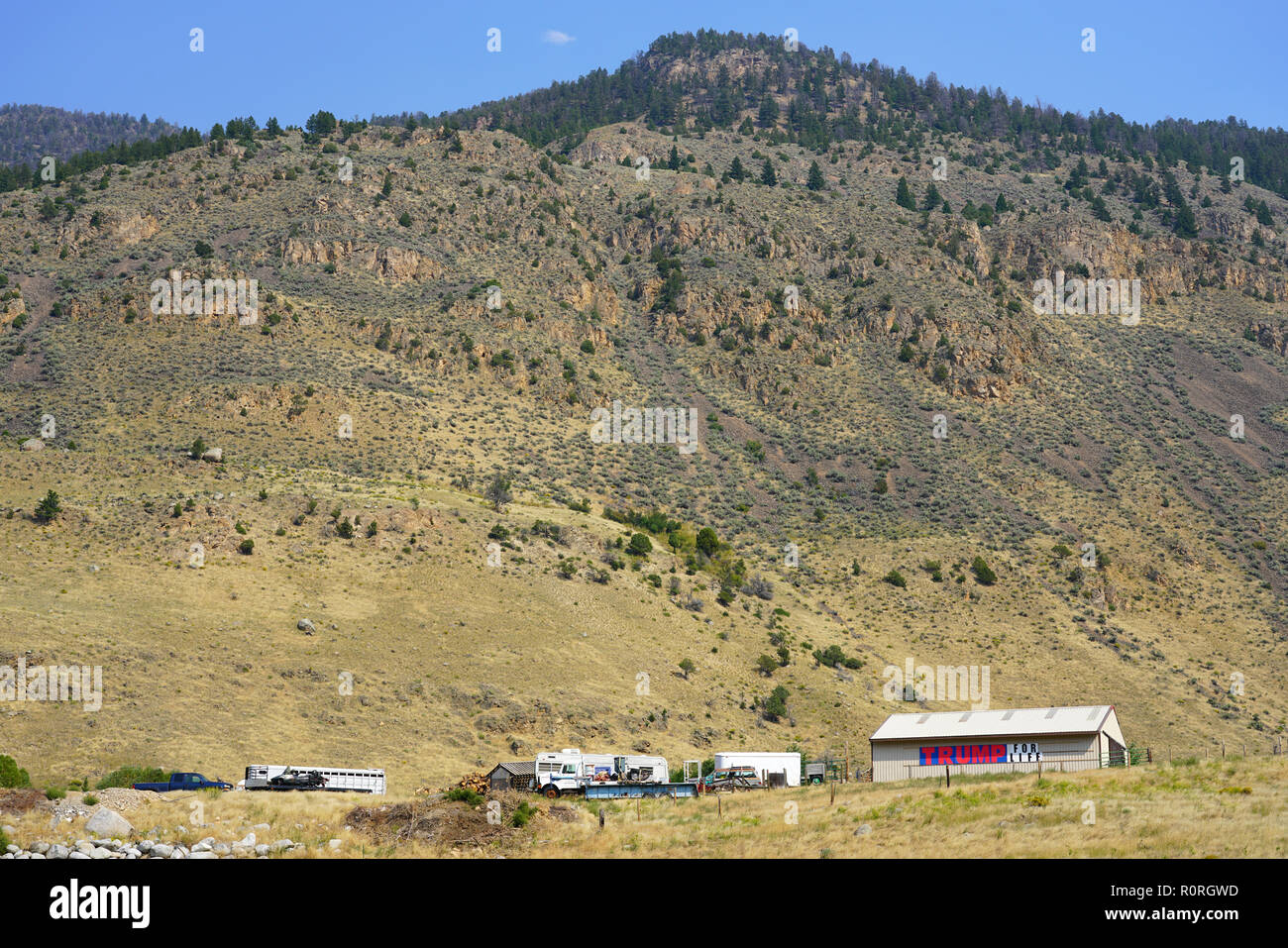 Trump sign rural hi-res stock photography and images - Alamy