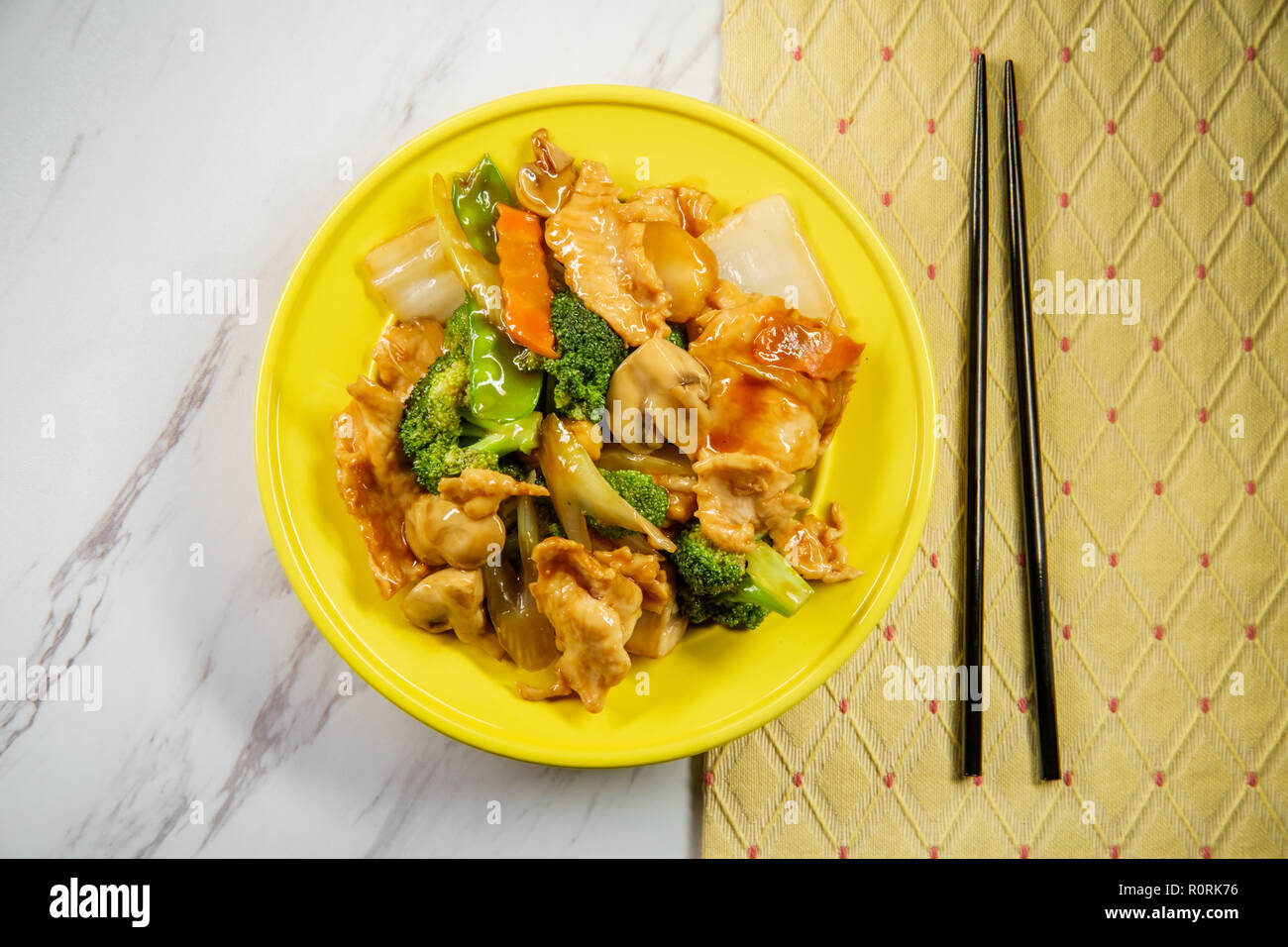 Yu-shiang chicken with garlic sauce and sauteed mixed chinese ...