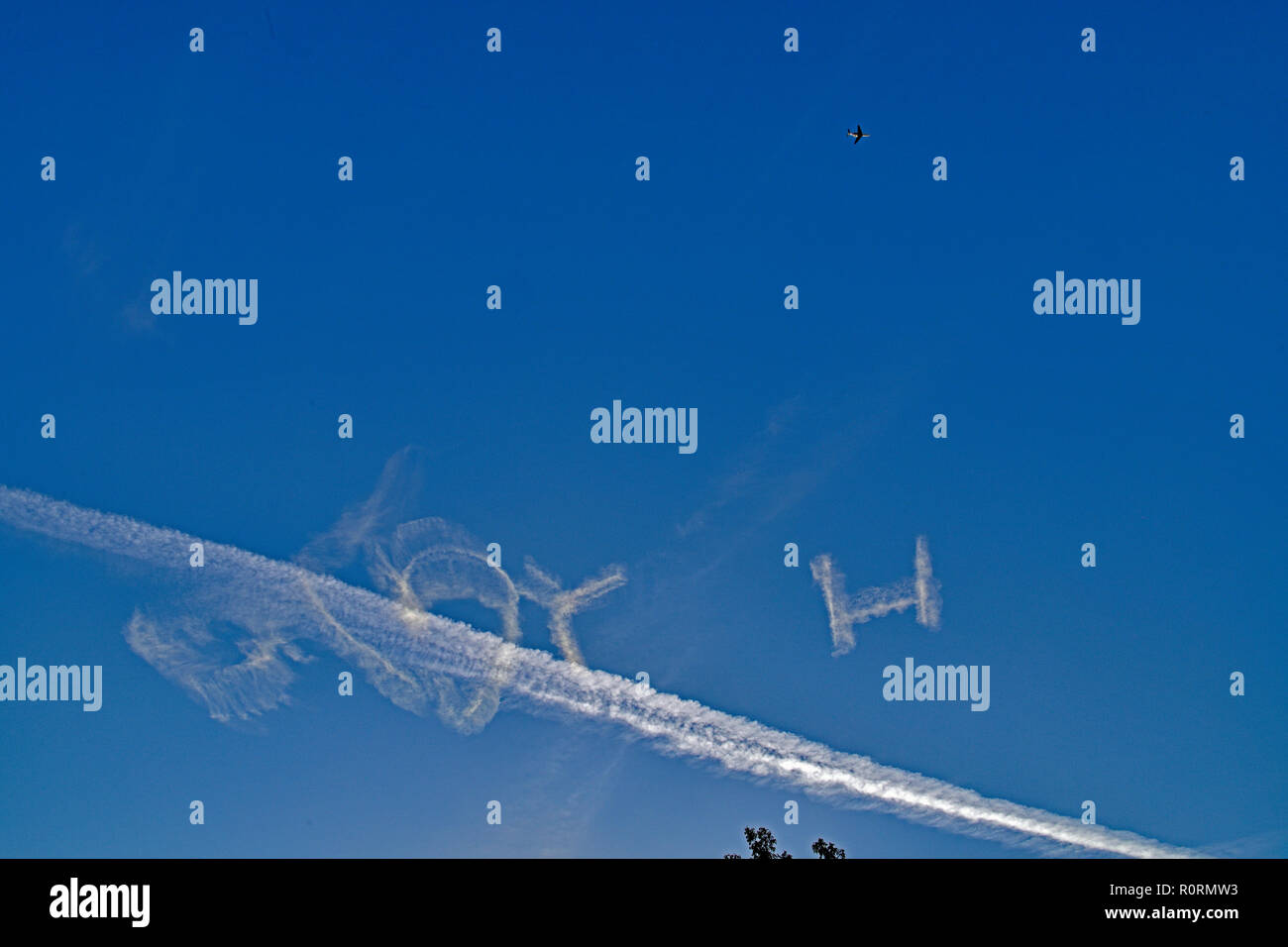 Airplane message hi-res stock photography and images - Alamy