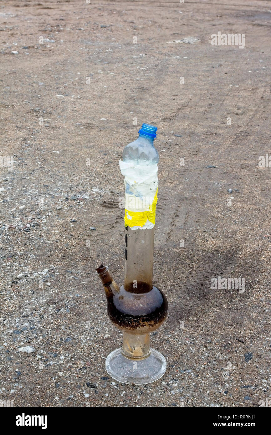 Bong glass hi-res stock photography and images - Alamy