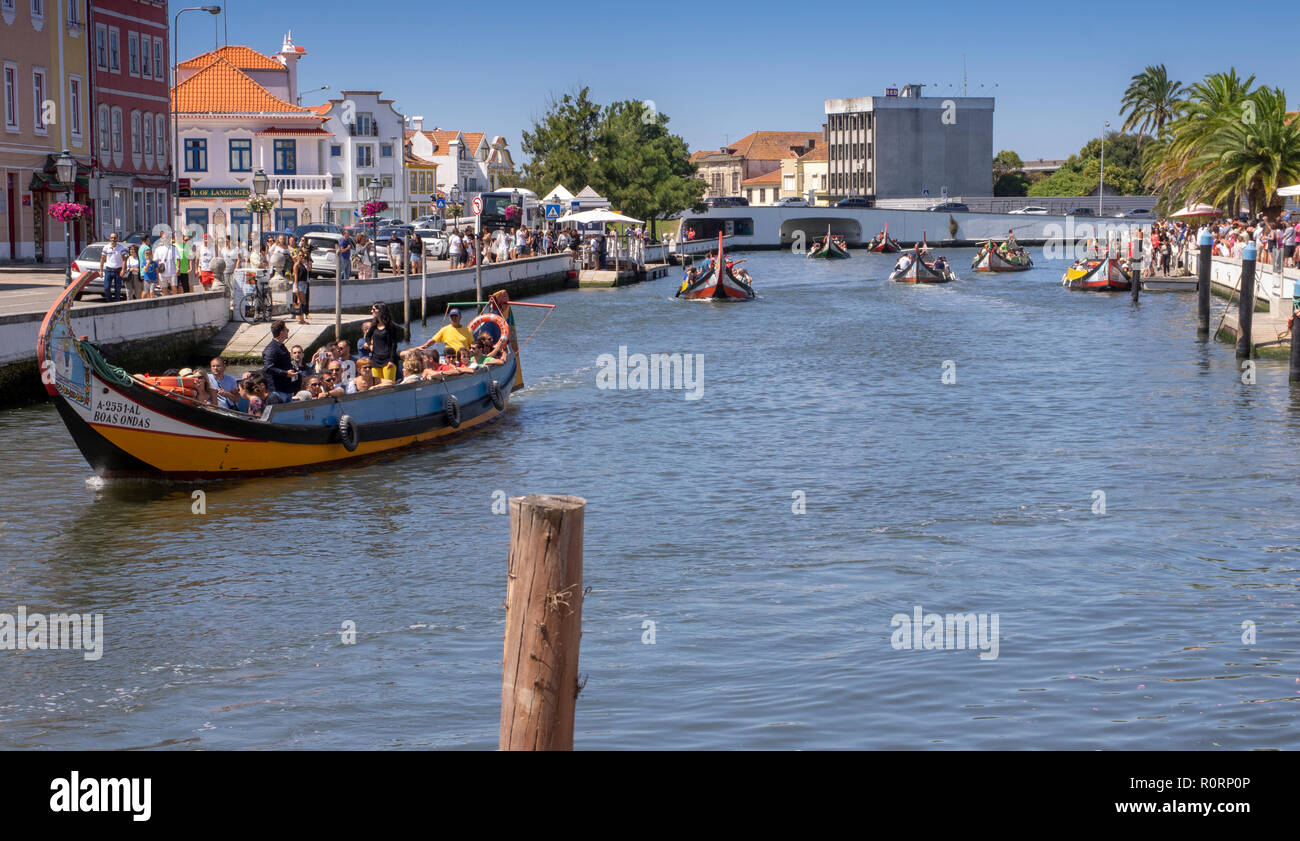 Traditional boats on canal hi-res stock photography and images - Alamy