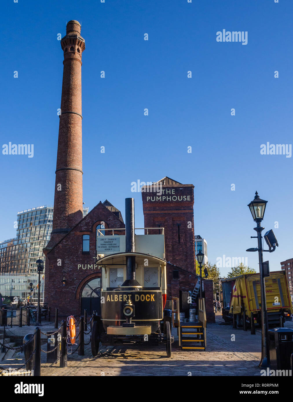 Liverpool sights hi-res stock photography and images - Alamy