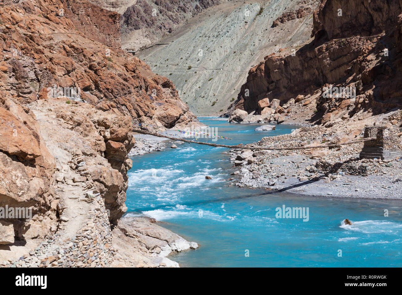 Zanskar gorge, ladakh trek hi-res stock photography and images - Alamy