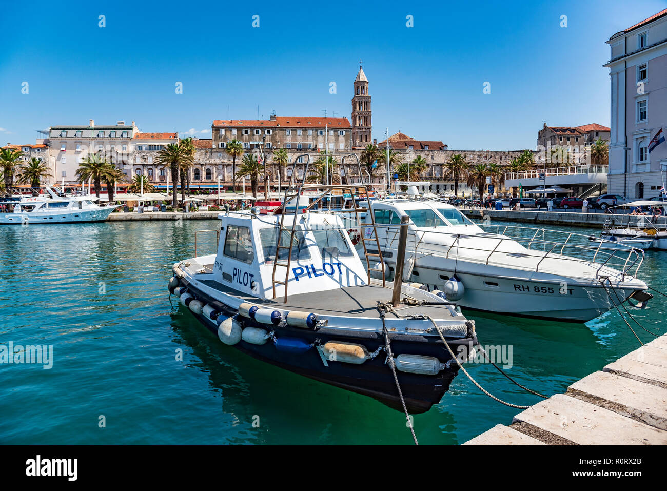 Split cruise port hi-res stock photography and images - Alamy