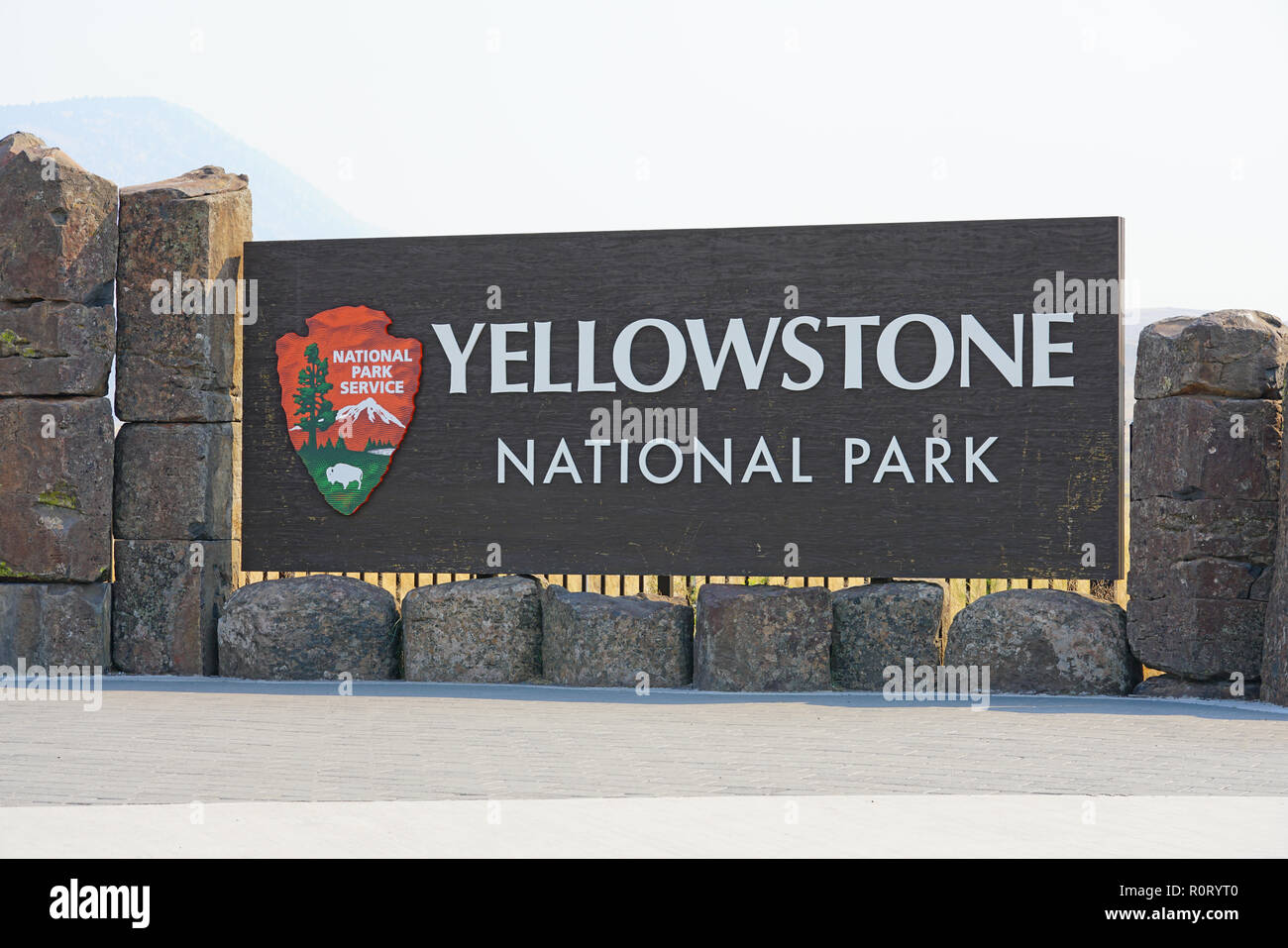 Sign west entrance yellowstone national hi-res stock photography and ...