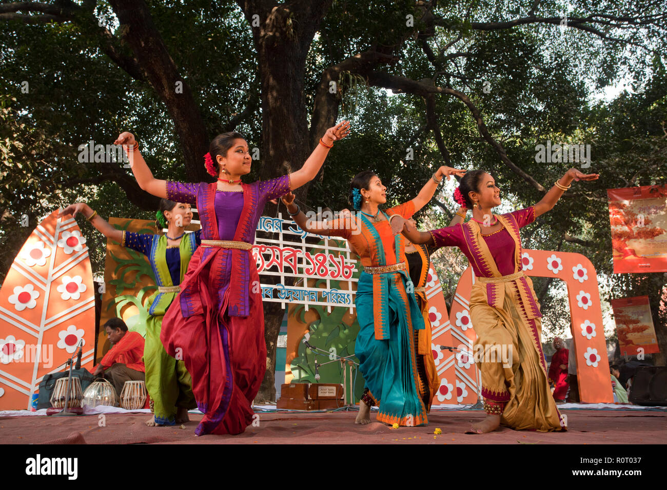 Pohela falgun hi-res stock photography and images - Alamy