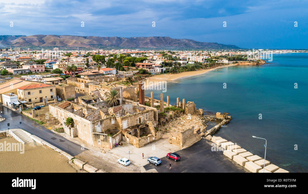 Avola italy hi-res stock photography and images - Alamy