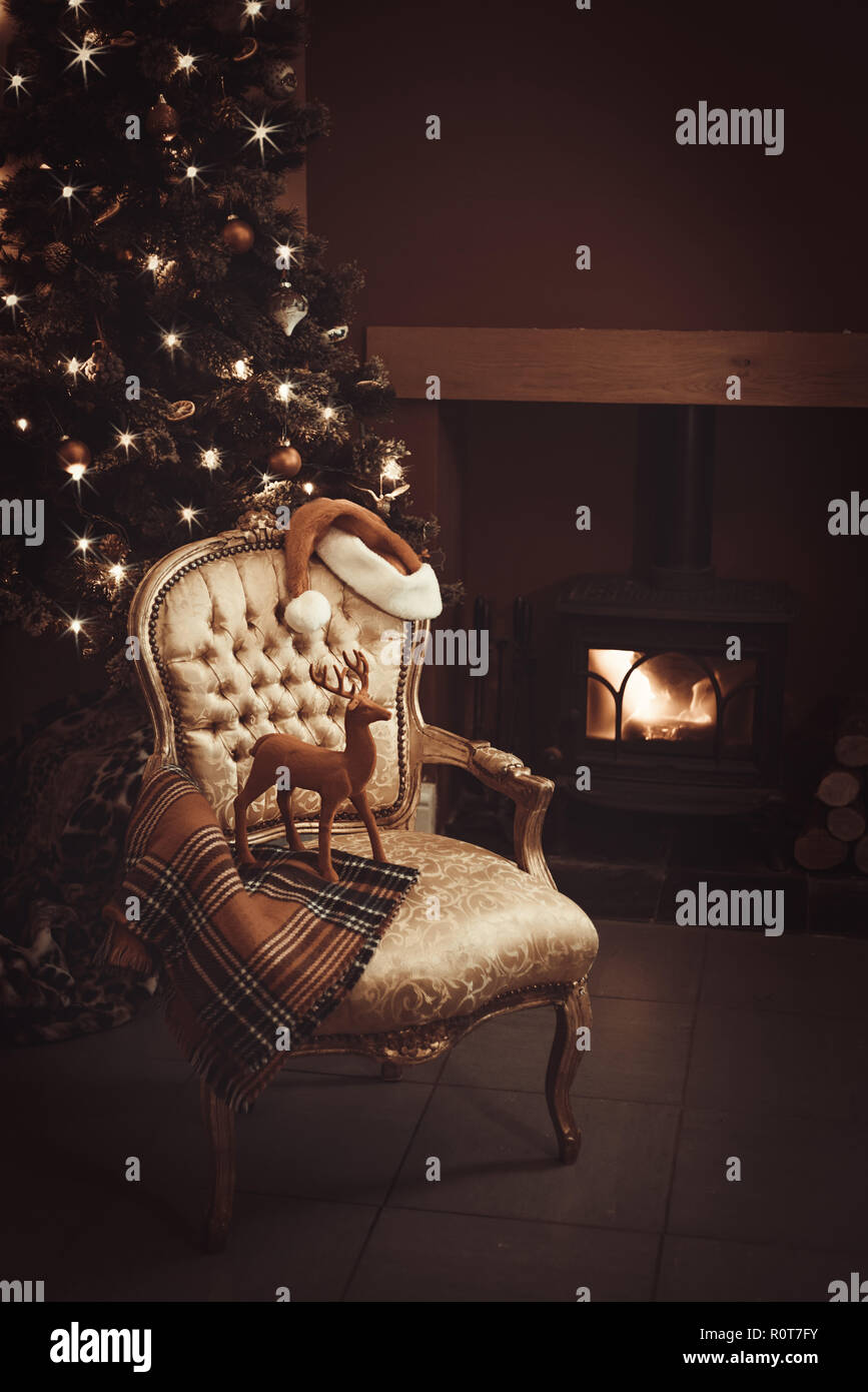 Roaring Log Fire High Resolution Stock Photography and Images - Alamy