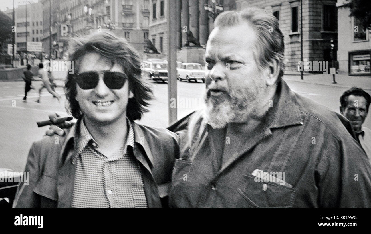 THEY'LL LOVE ME WHEN I'M DEAD, from left: Joseph McBride, Orson Welles ...