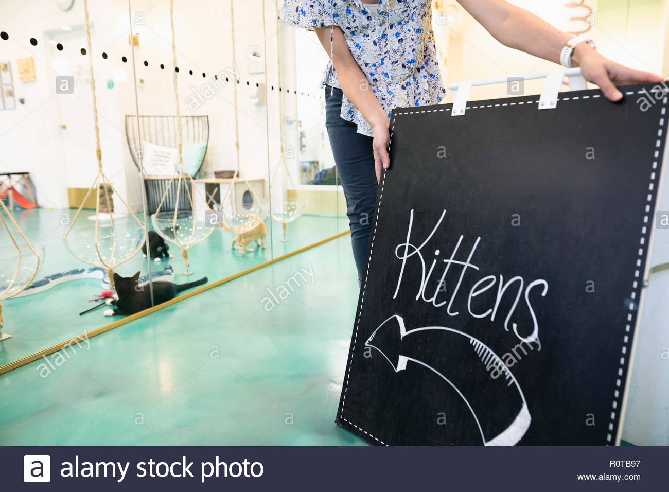 Placing an arrow hi-res stock photography and images - Alamy