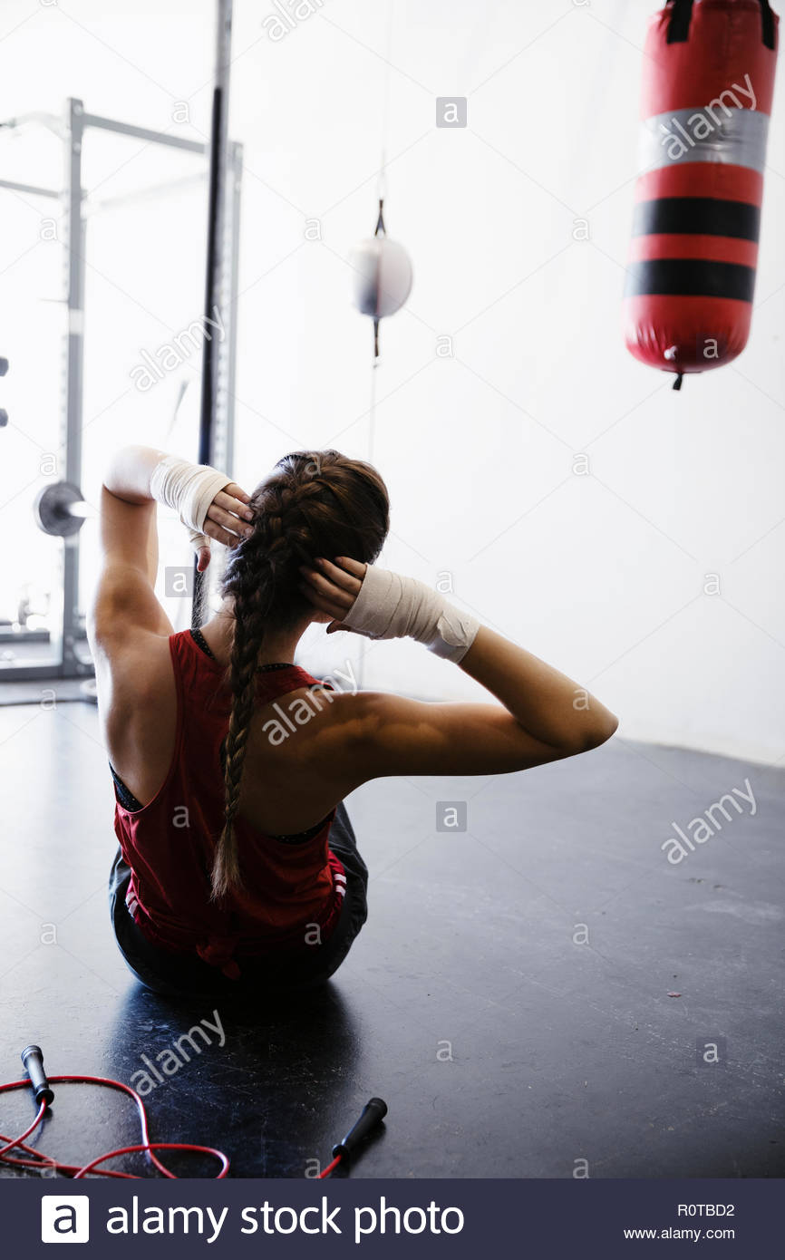 Sit up challenge hi-res stock photography and images - Alamy