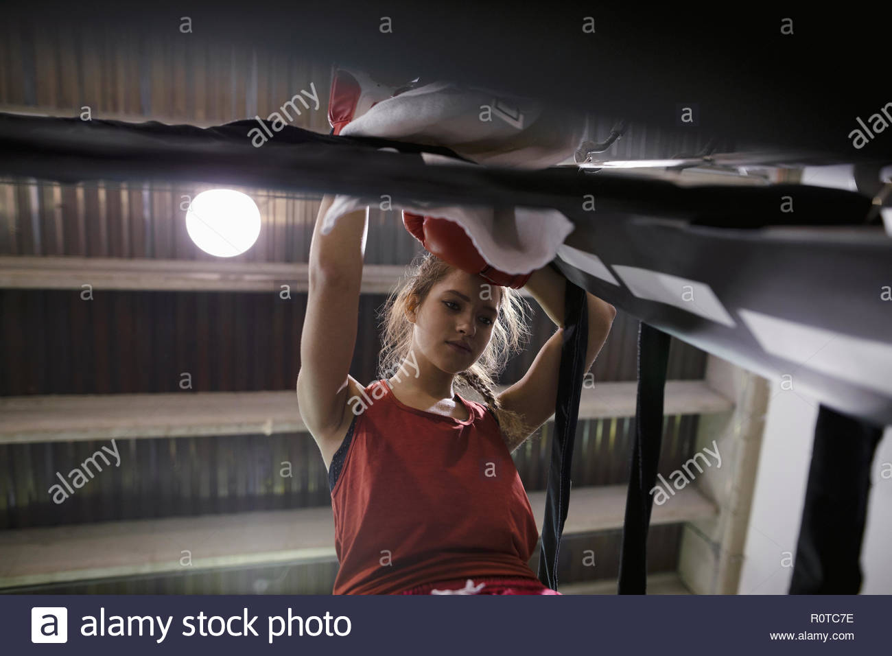 Boxer in ring corner hi-res stock photography and images - Alamy