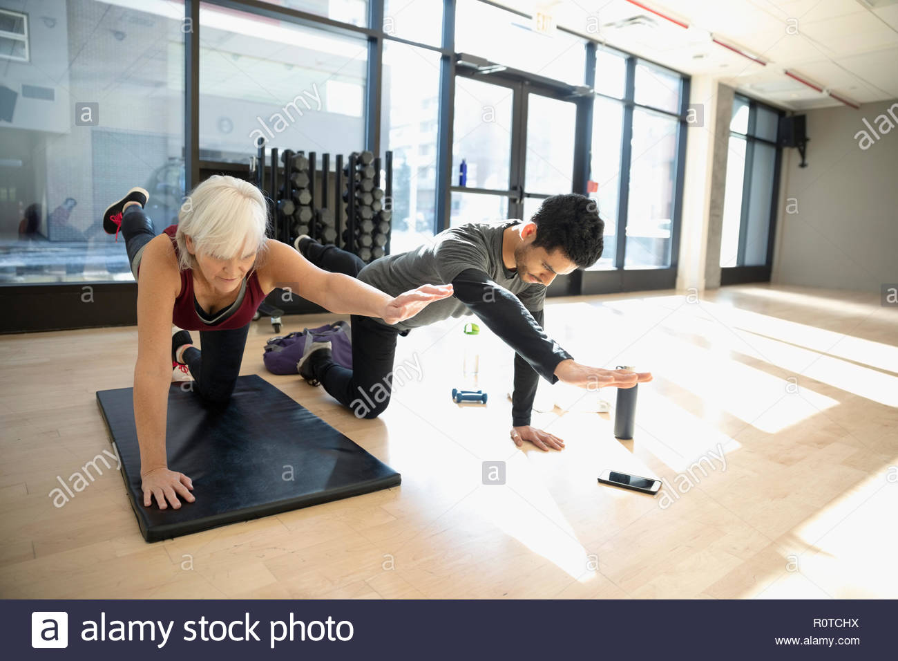 Group senior stretch hi-res stock photography and images - Alamy
