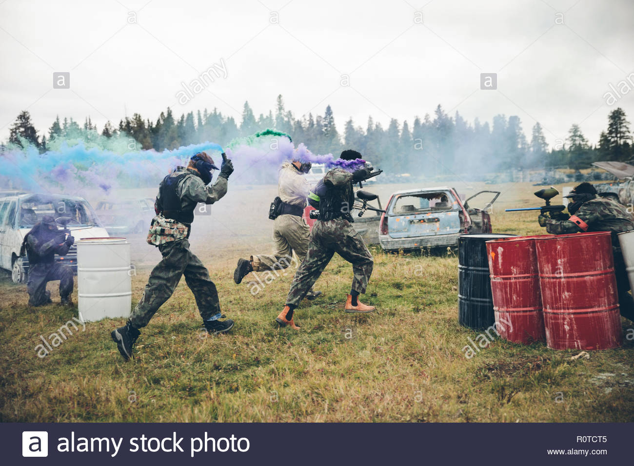 Running as a team hi-res stock photography and images - Alamy