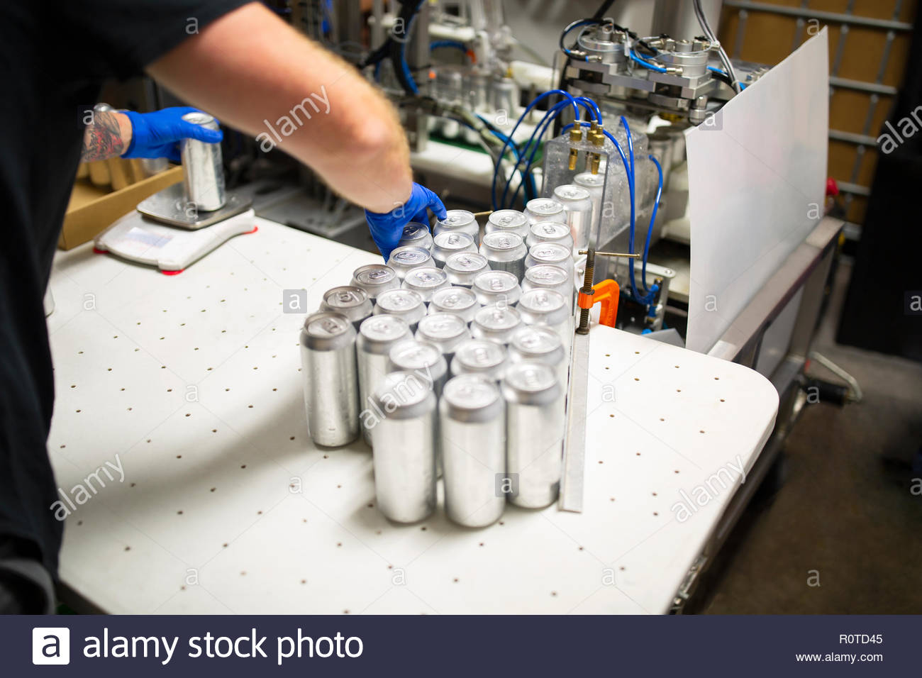 Food canning industry hi-res stock photography and images - Alamy