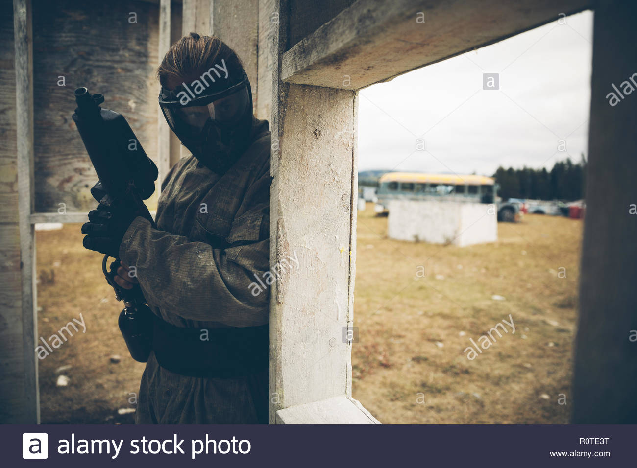 Man hiding horizontal hi-res stock photography and images - Alamy