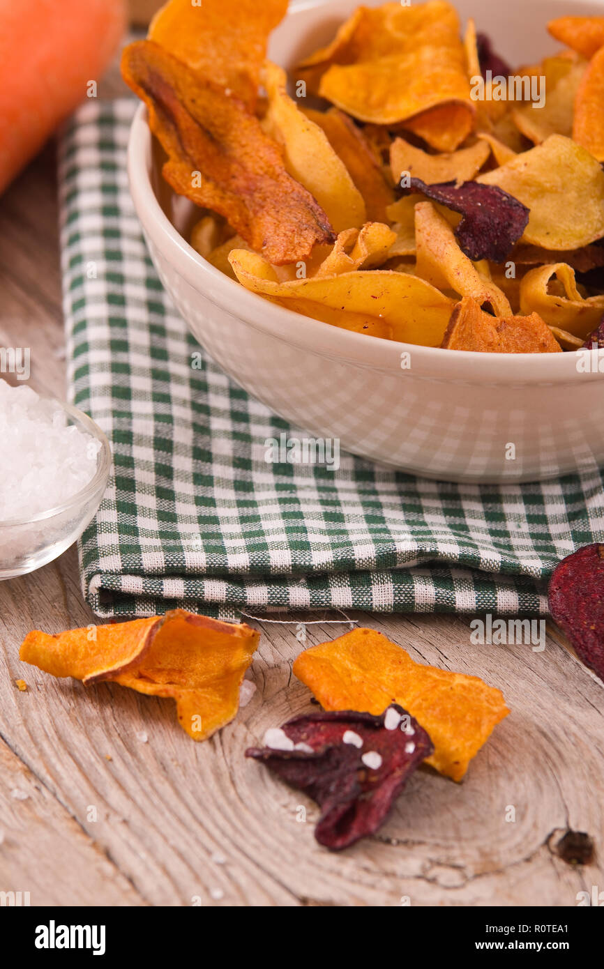 Mixed vegetable crisps Stock Photo - Alamy