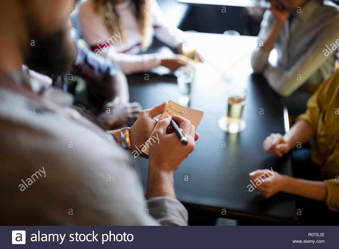 Writing waiter hi-res stock photography and images - Alamy