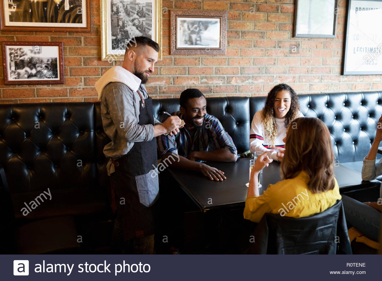 Customer order bar hi-res stock photography and images - Alamy