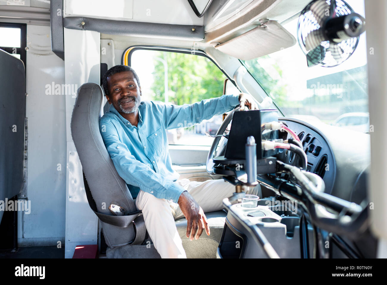 African american bus driver hi-res stock photography and images - Alamy