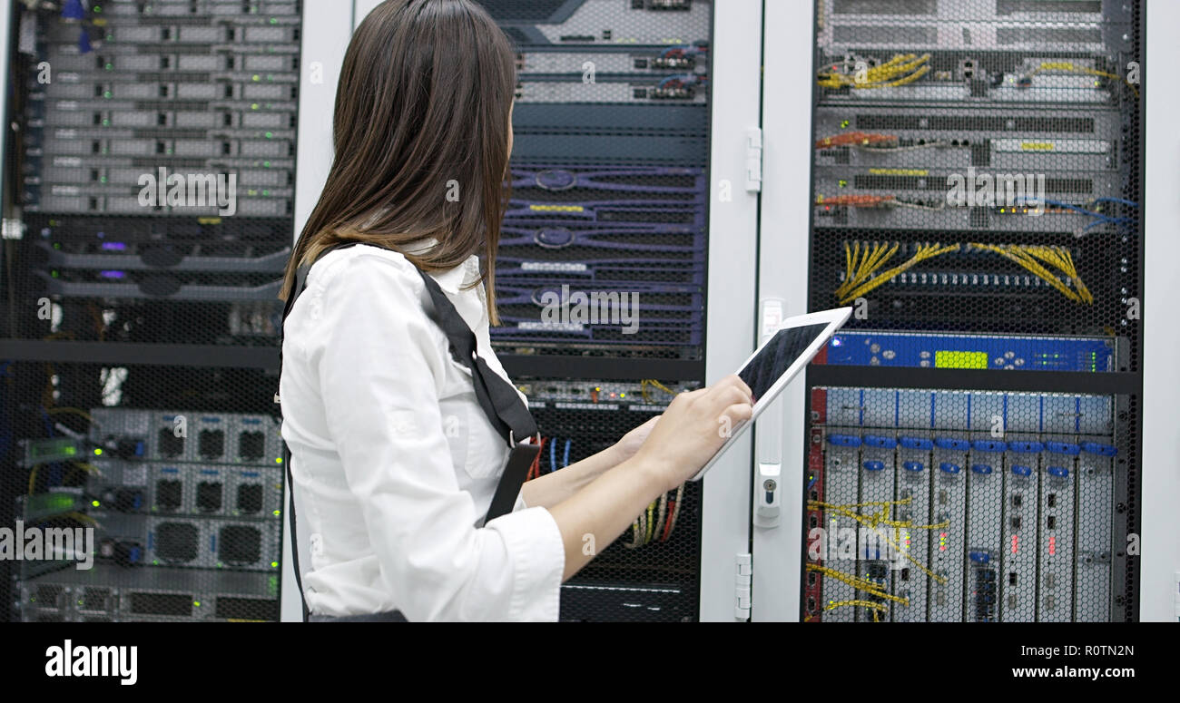Database Administrator High Resolution Stock Photography and Images - Alamy