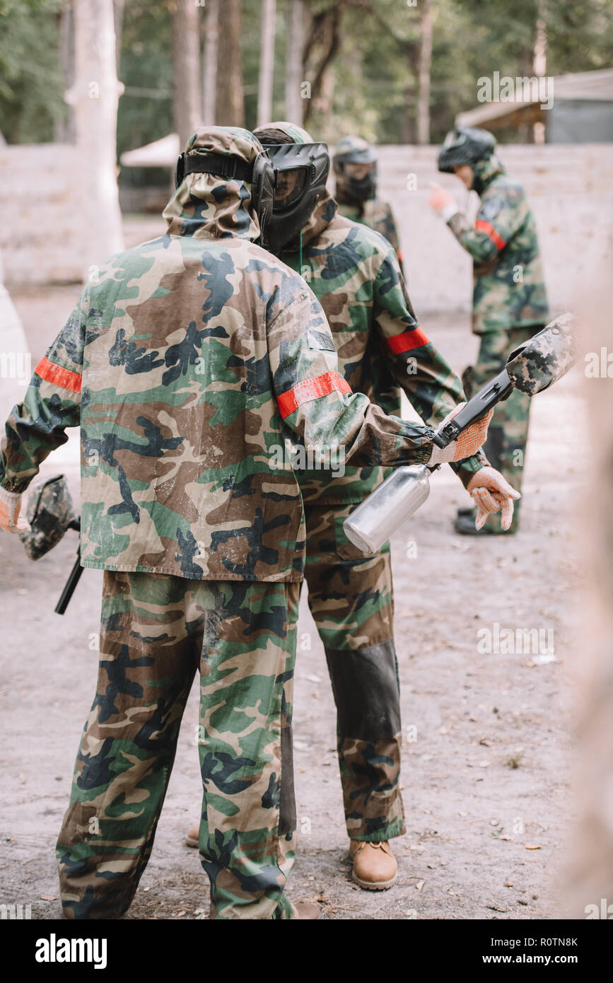 Paintballers hi-res stock photography and images - Alamy