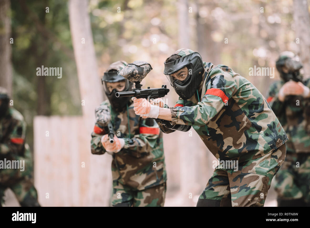 Paintballers hi-res stock photography and images - Alamy
