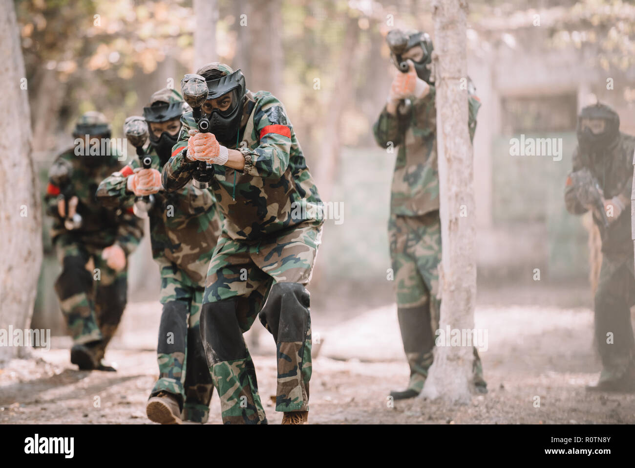 Paintballers hi-res stock photography and images - Alamy