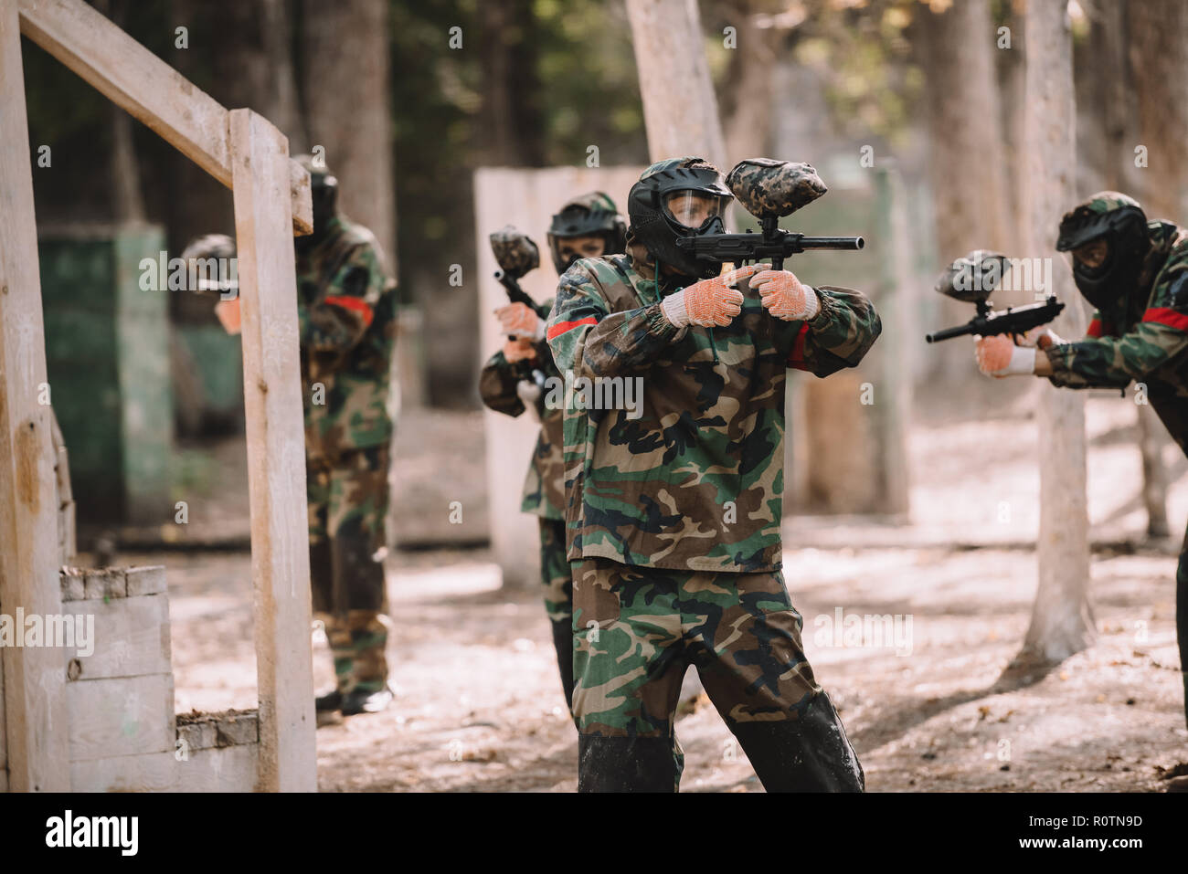 Paintballers hi-res stock photography and images - Alamy