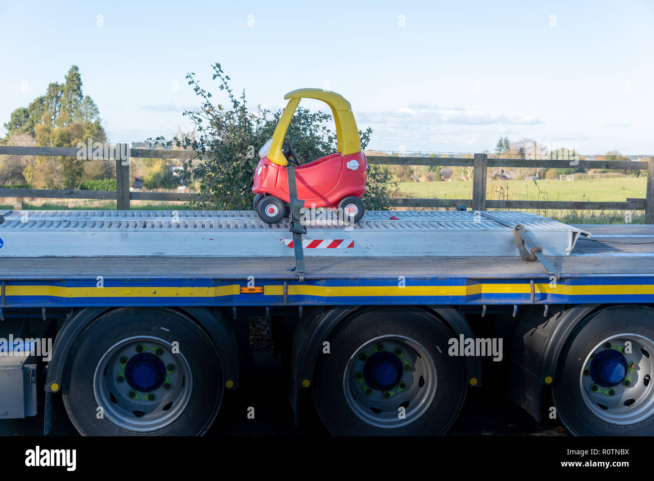 Hgv ramp hi-res stock photography and images - Alamy Hgv ramp hi-res stock photography and images - Alamy