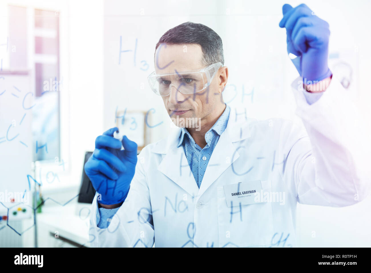 Evolution theory scientific hi-res stock photography and images - Alamy