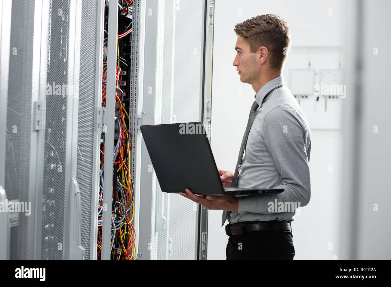 Large ai data center hi-res stock photography and images - Alamy