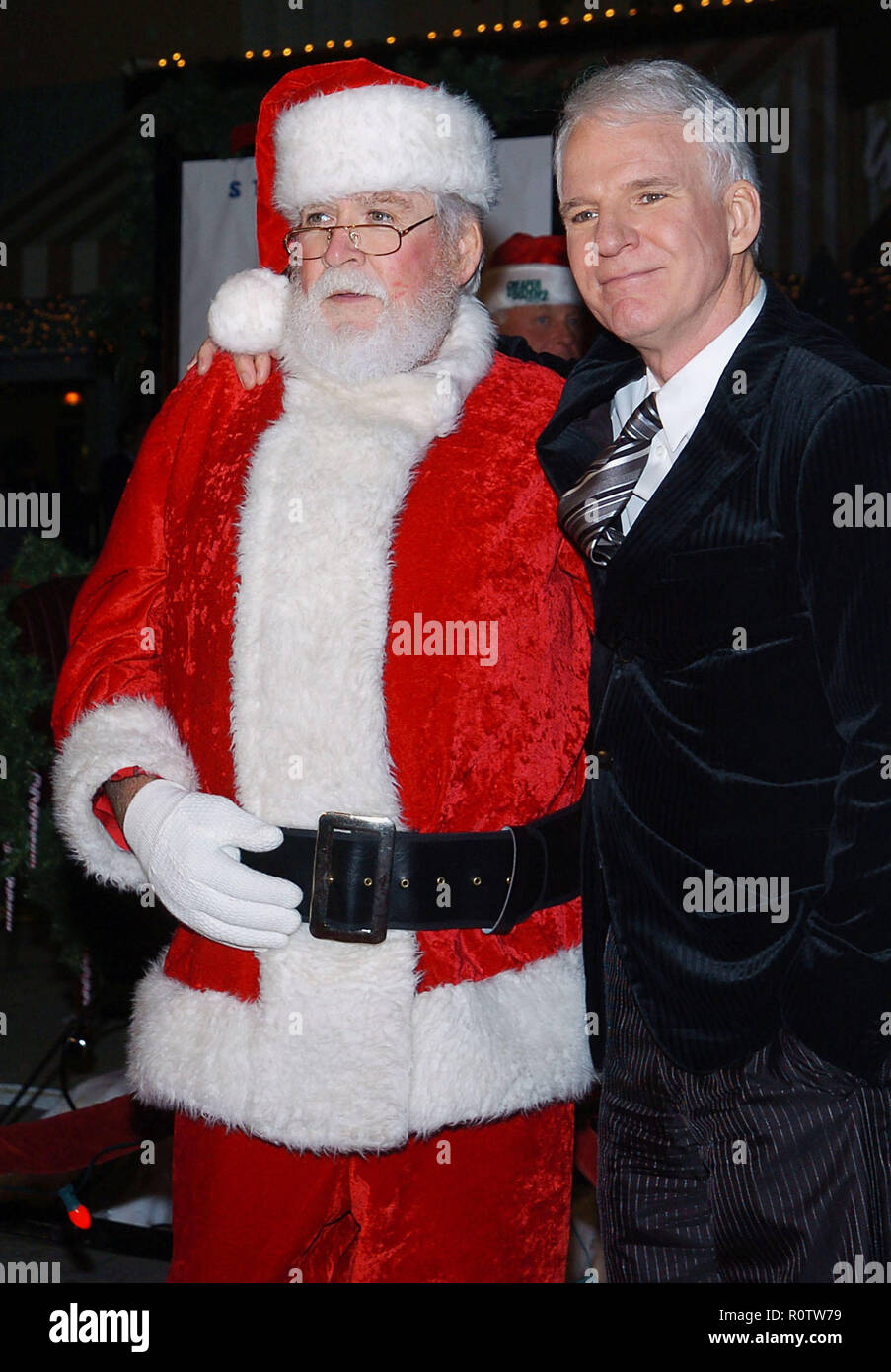Steve Martin and santa arriving at the CHEAPER BY THE DOZEN 2 Premiere ...