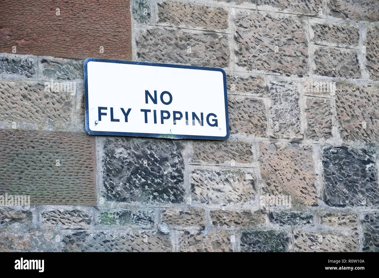 No fly tipping sign hi-res stock photography and images - Alamy