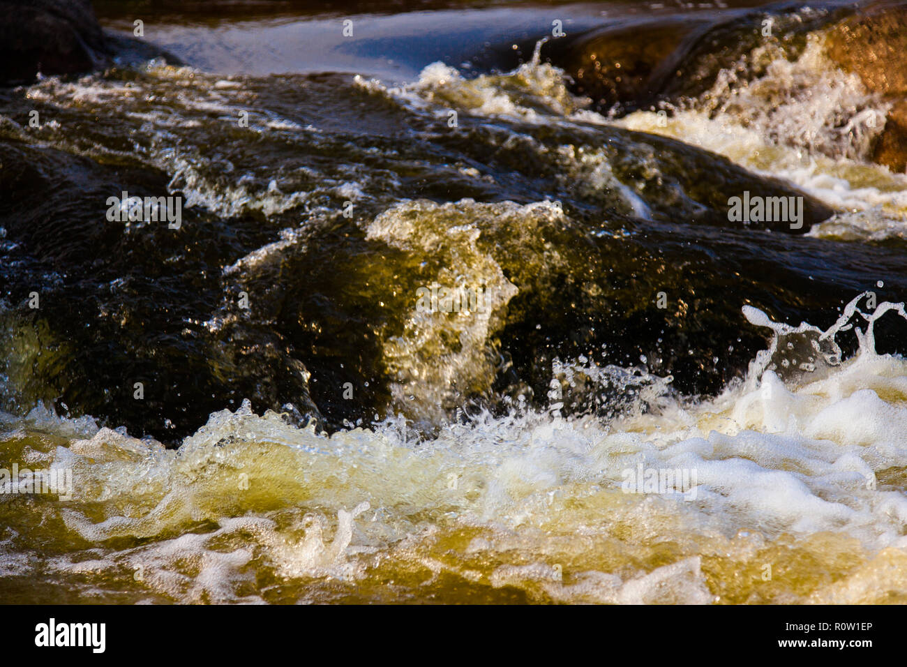 Beautiful river stone rapids splashes hi-res stock photography and ...