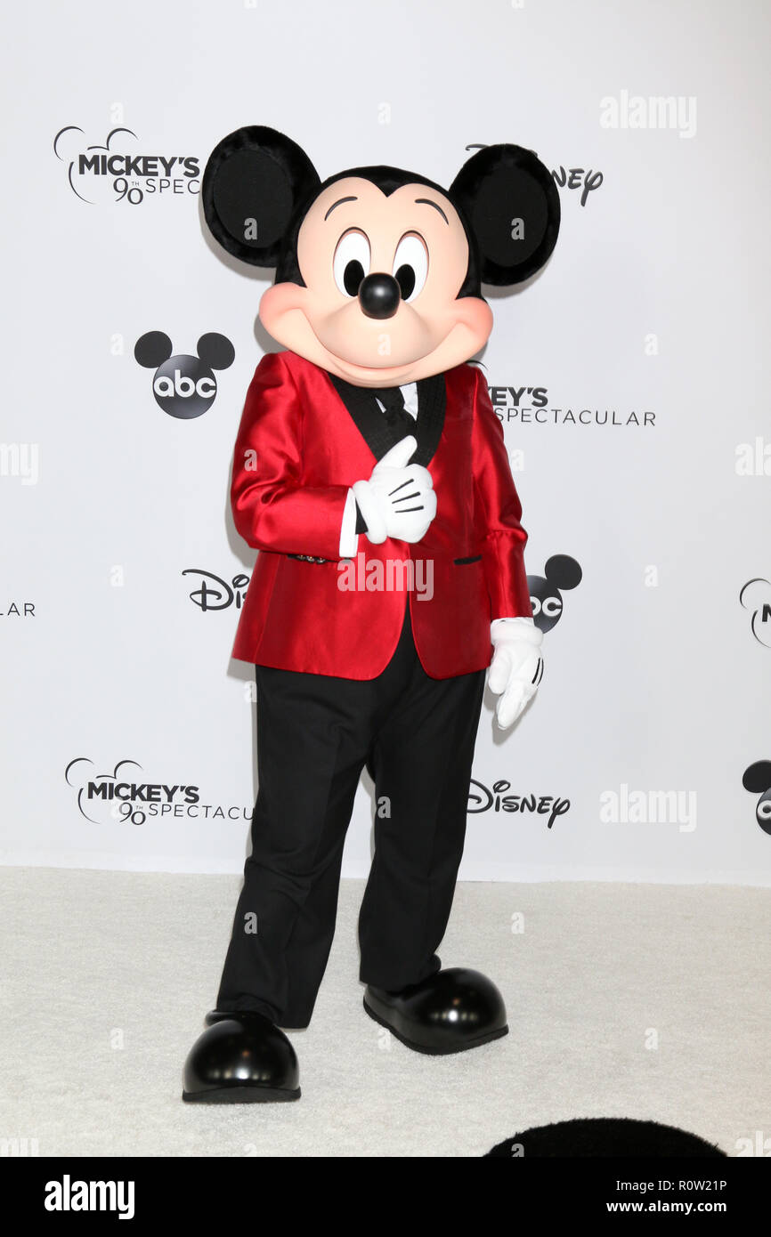Ca mickey mouse hi-res stock photography and images - Alamy