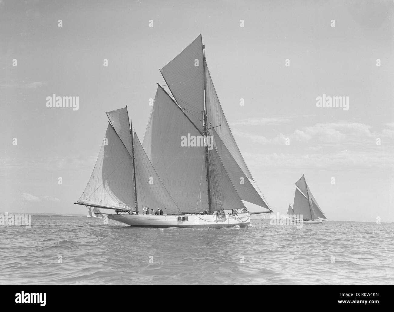 Ketch rig hi-res stock photography and images - Alamy