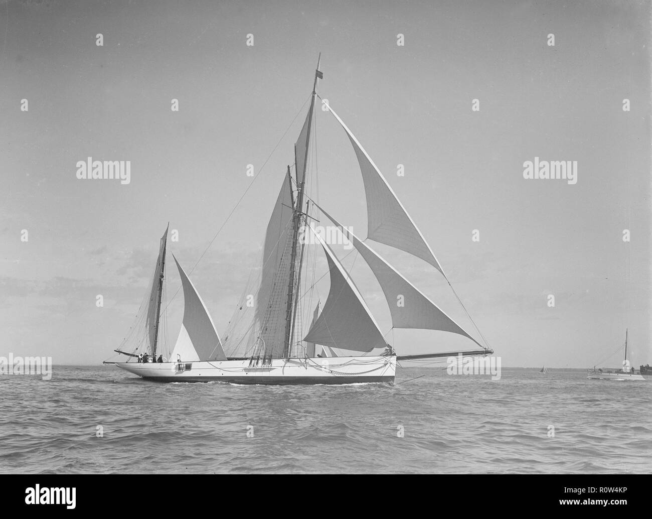 Gaff rig ketch hi-res stock photography and images - Alamy