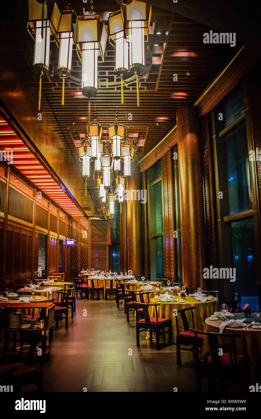 beautiful table setting in chinese restaurant Stock Photo - Alamy