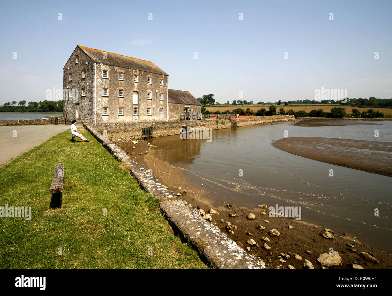 French tidal mill hi-res stock photography and images - Alamy