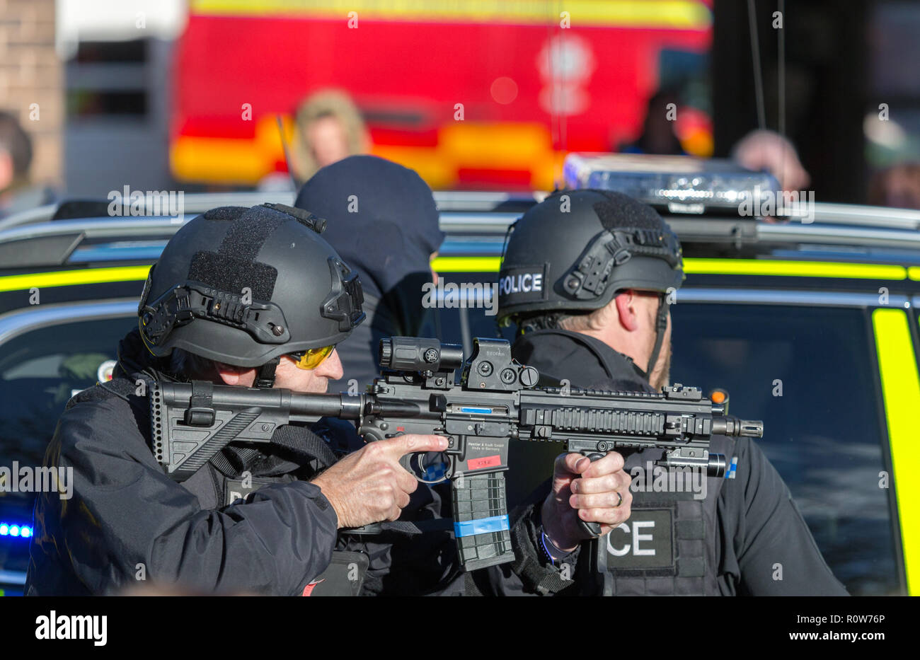 Authorised firearms officers hi-res stock photography and images - Alamy