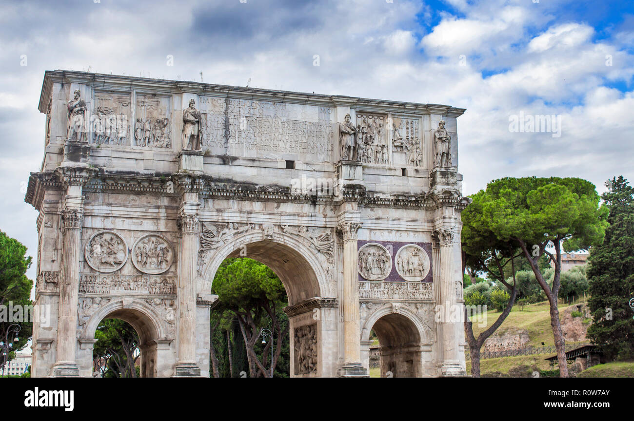 Arch of Constantine in Rome Stock Photo - Alamy