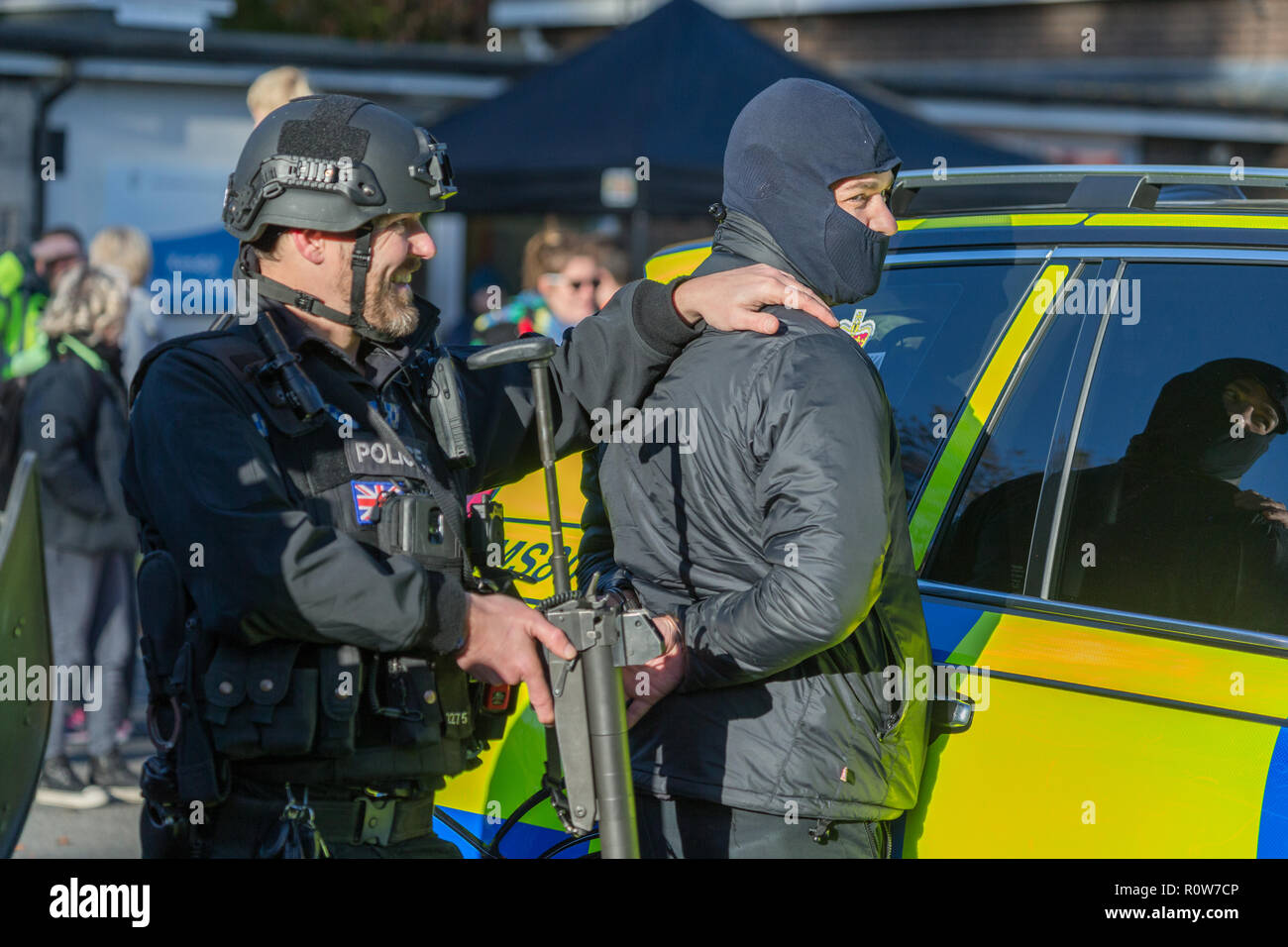 Authorised firearms officers hi-res stock photography and images - Alamy