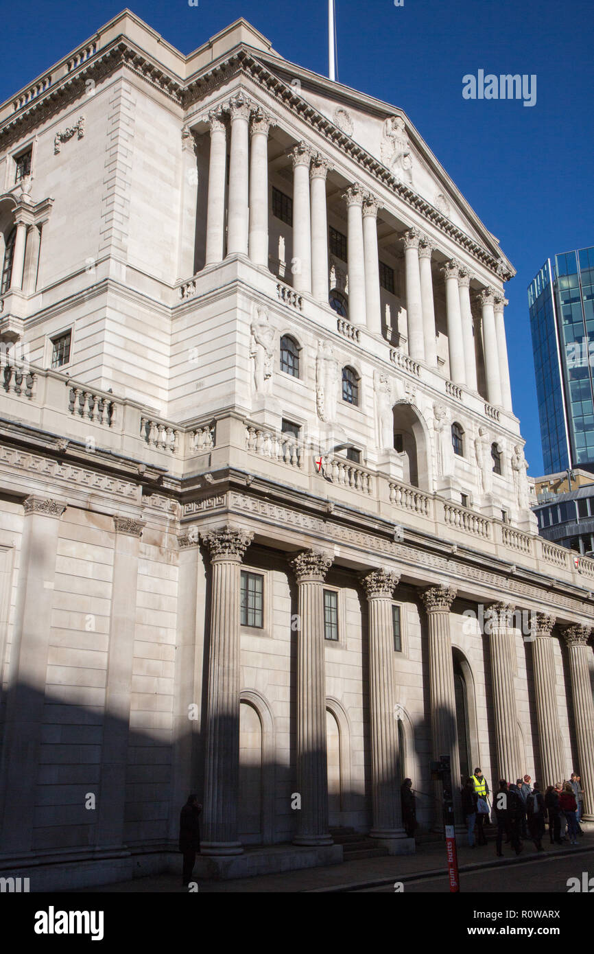 The Bank of England exterior building, Threadneedle Street, London ...