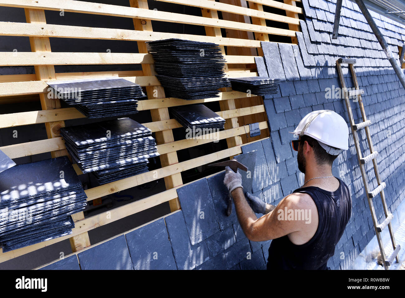 Slate quarry worker hi-res stock photography and images - Alamy