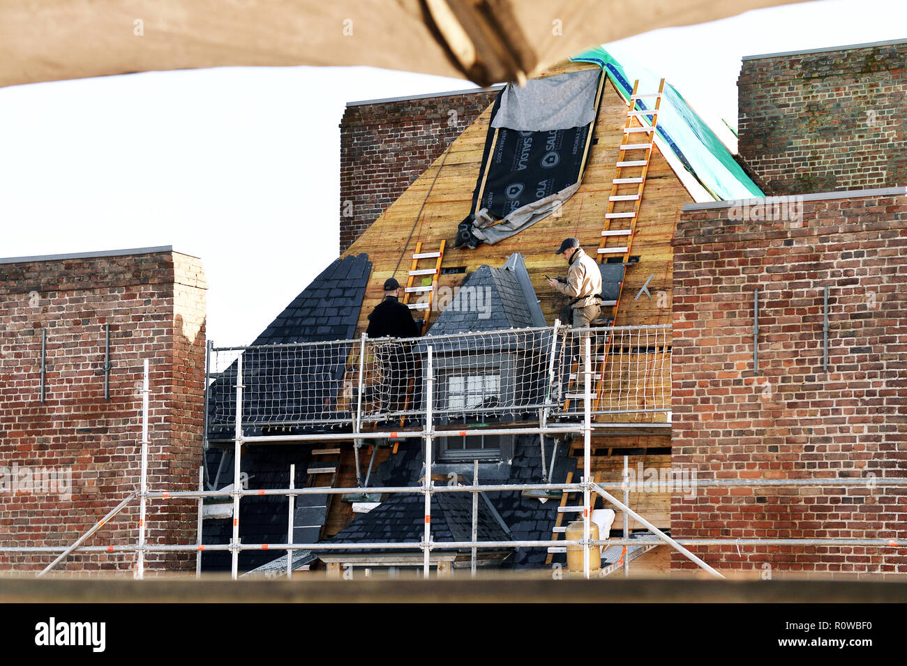 Slate-quarry worker on Worksite - France Stock Photo - Alamy