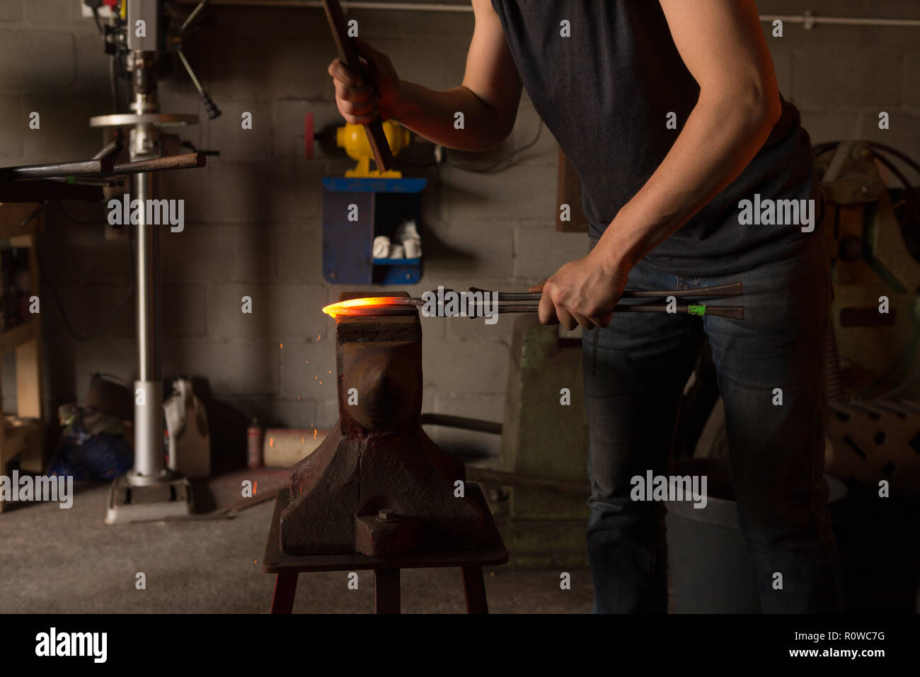 Molding female hammer hi-res stock photography and images - Alamy